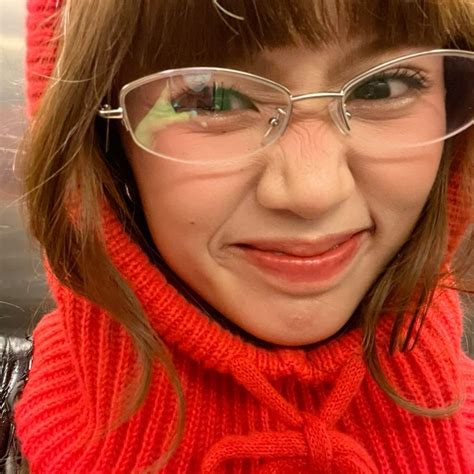 Bini Maloi In 2024 Tiktok Style Pretty Brunette Cute Makeup Looks