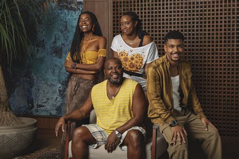 Mariana Santos se comove relatos de mulheres que sofrem relação