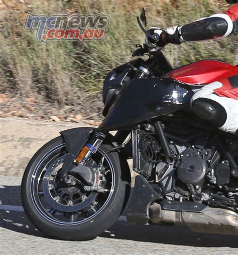New Husqvarna Vitpilen 1301 Prototype Spied During Testing MCNews