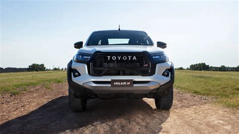 Nueva Toyota Hilux GR Sport así es la nueva pickup deportiva