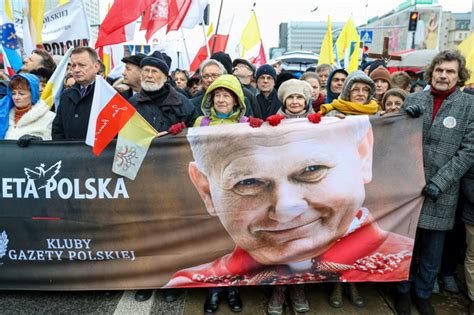 Narodowy Marsz Papieski Na Ulicach Warszawy RMF 24