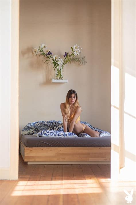 Lorena Hidalgo Modelo Espa Ola Desnuda En Playboy Bytesexy