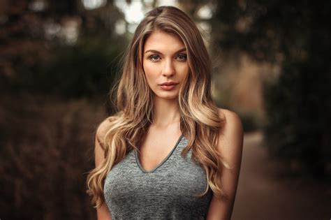 Sfondi donne modello bionda profondità di campo capelli lunghi