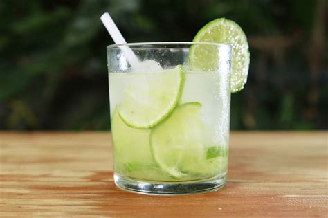 Como Fazer Caipirinha 4 Receitas Para Impressionar Seus Amigos Blog
