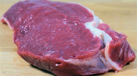 Estos son los tiempos máximos que puedes tener la carne de pollo res y
