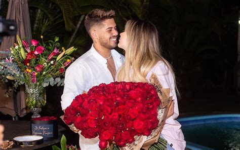 Zé Felipe e Virgínia Fonseca mostram pedido de casamento em vídeo no