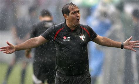 São Paulo de Muricy Ramalho Relembre o tricampeonato do Tricolor em