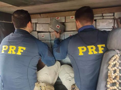 PRF apreende carga de cocaína avaliada em R 14 5 milhões em Paranaíba