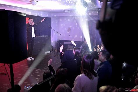 Skolim Podbi Serca Gostyni Skich Fan W Walentynkowy Koncert Dla