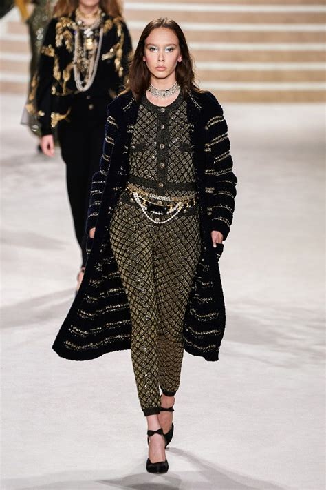 Chanel Pre Fall 2020 Collection Runway Looks Beauty Models And