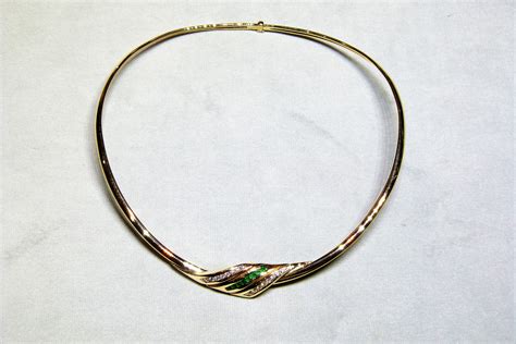Collier or jaune émeraudes diamants Antiquités Julie Schon Grandin
