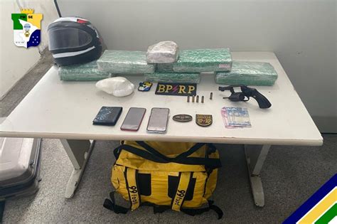 Polícia Militar apreende arma e drogas em Aracaju