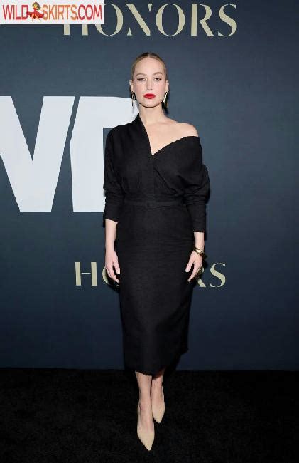 Jennifer Lawrence Nude Leaked Photos And Videos Wildskirts