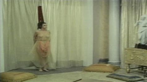 Naked Cinzia Romanazzi In Le Calde Notti Di Caligola