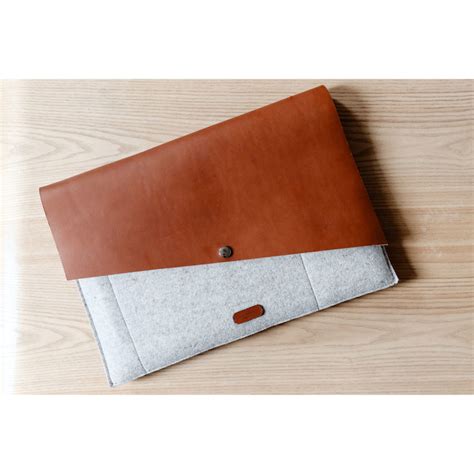 Archives des La Pochette à ordinateur Lady Harberton