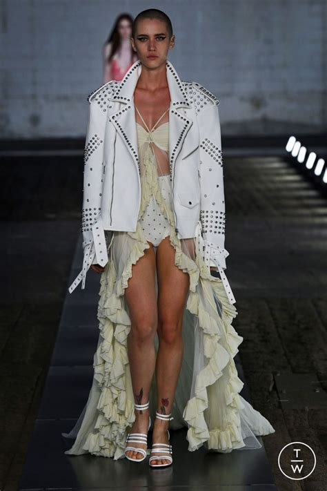 Tagwalk The Fashion Search Engine In 2024 Fashion Fashion Show