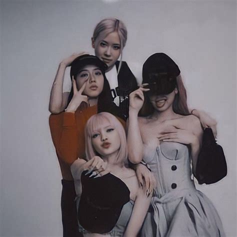 𝐃𝐄𝐒𝐂 aesthetic jennie lisa jisoo rosé blackpink kpop blink