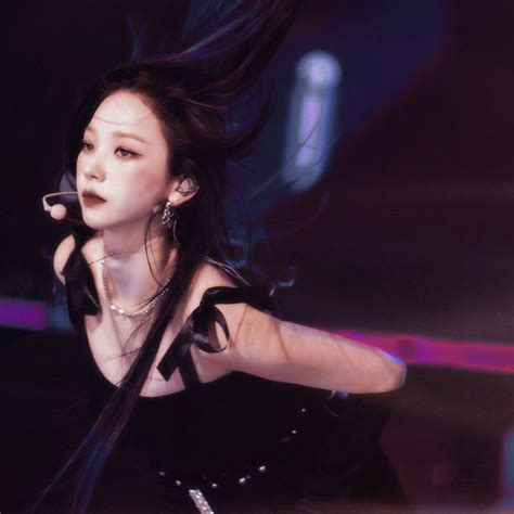 Karina Aesthetic Icon Yu Ji Min Spa Aespa Kpop Illusion