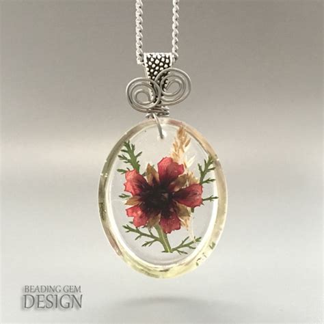 Dried Natural Flower Resin Pendant Necklace Jewelry Beauty Jewelry