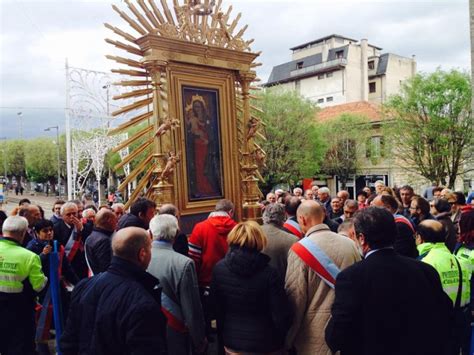 Madonna Di Pietraquaria La Magia Della Tradizione Torna Ad Accendersi