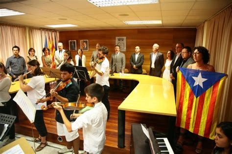 La Regidora DEsquerra Republicana Ma Pilar Cases Sollicita A L
