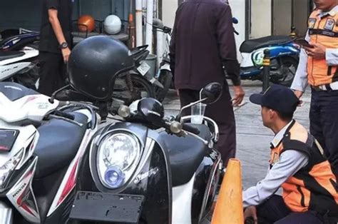 Awas Jangan Parkir Liar Di Senopati Jakarta Lagi Karena Ada