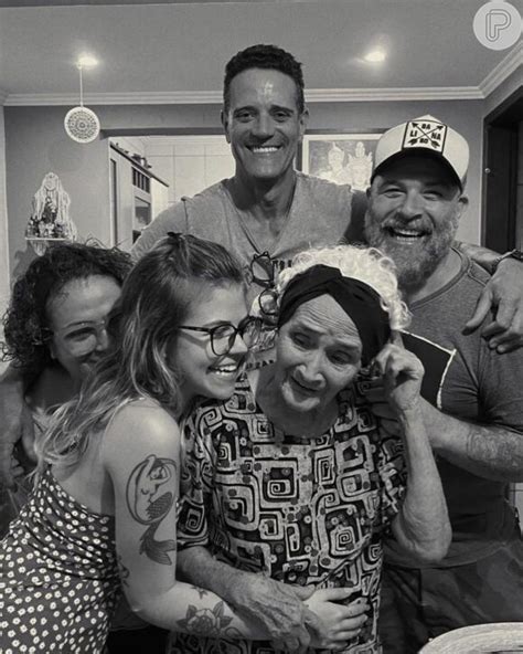 Foto Filha De Mingau Baixista Do Ultraje A Rigor Pediu Aos
