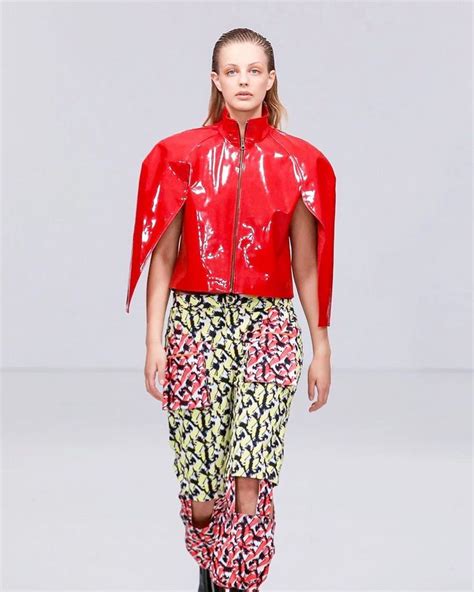 Pin On Leather Looks Please