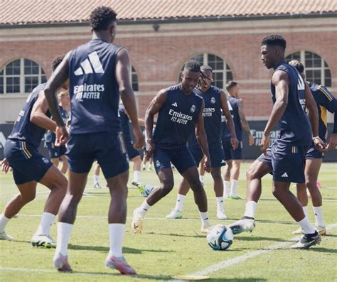 Madrid Xtra On Twitter Real Madrid Are Currently Playing A Game With