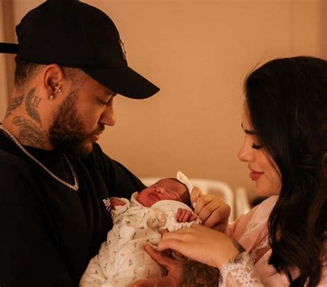 Neymar E Bruna Biancardi Postam Primeira Foto A Filha Mavie Redetv