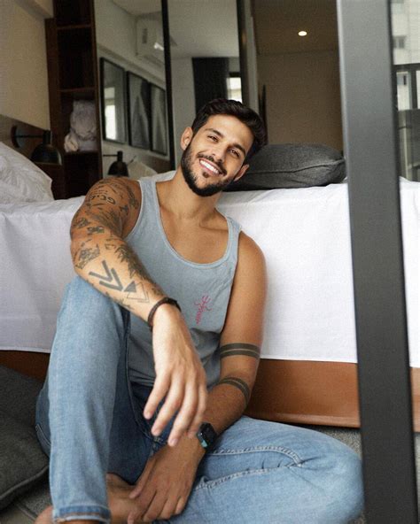 Rodrigo Mussi revela ter ficado sequela após grave acidente Não