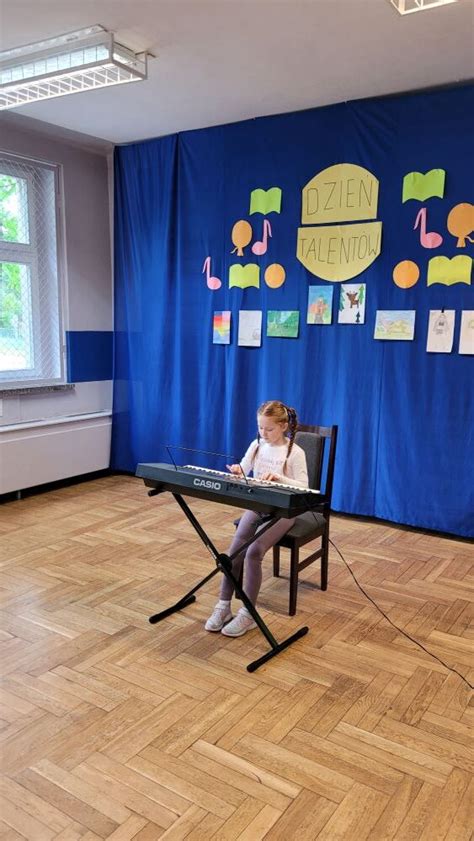 Szkolny Dzie Talent W Publiczna Szko A Podstawowa Psp