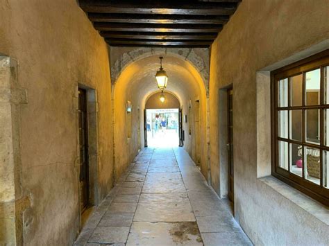 Les 13 plus beaux villages autour de Lyon à visiter