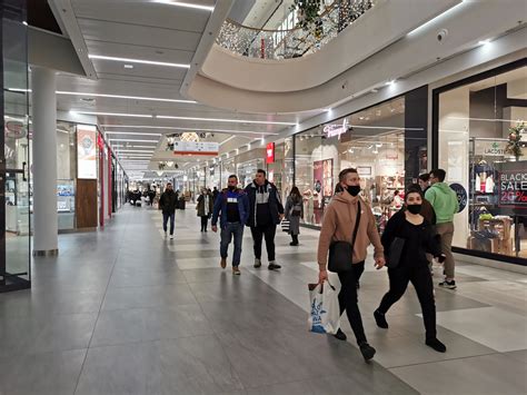 Niedziele handlowe czerwiec 2022 Te sklepy będą otwarte 12 czerwca