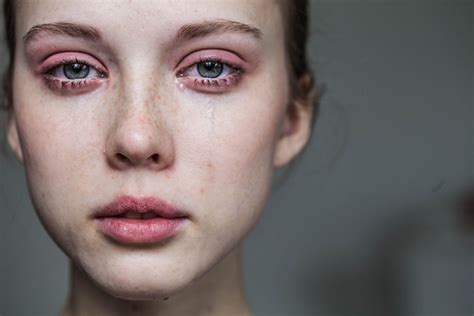 9 SEÑALES DE DEPRESIÓN EN LAS MUJERES QUE NUNCA DEBEN IGNORAR