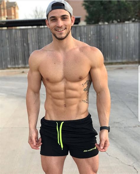 La Musculation Est Un Ensemble D Exercices Physiques Visant Le