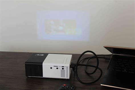 How To Connect A Laptop To A Projector