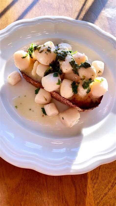 Bay Scallops With Garlic Parsley Butter Sauce Allrecipes
