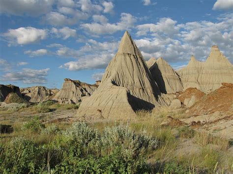 HD Wallpaper Badlands Fossils Erosion Landscape Alberta Canada