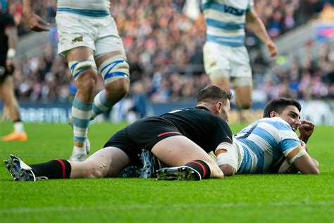 Triunfo agónico de Los Pumas sobre Inglaterra en Londres