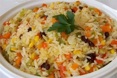 Arroz à grega receita fácil e deliciosa para fazer nesse dia dos pais