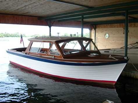 Feet Lyman Sportsman Antique Boat America