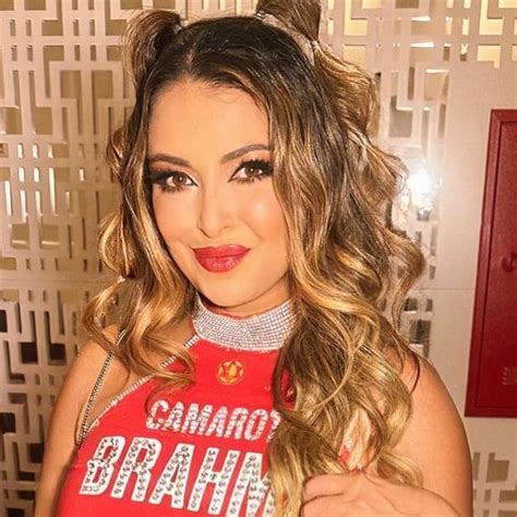 ABADÁS E ROUPAS CUSTOMIZADAS on Instagram Ainda tem muita lindeza