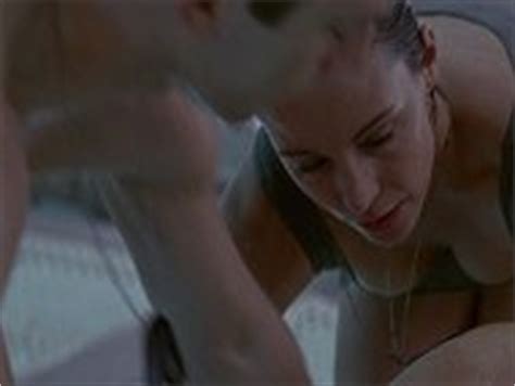 Naked Kathleen Quinlan In Event Horizon