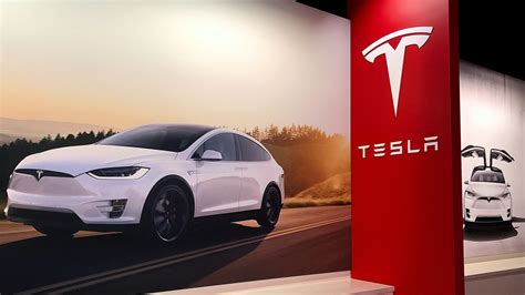 Thương hiệu xe điện Tesla của tỷ phú Elon Musk bị điều tra hình sự