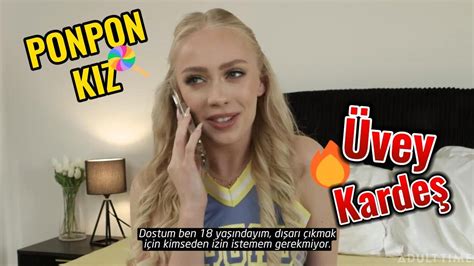Kolejli PonPon üvey kız kardeşime gizli çekim yaparken yakalanıyorum