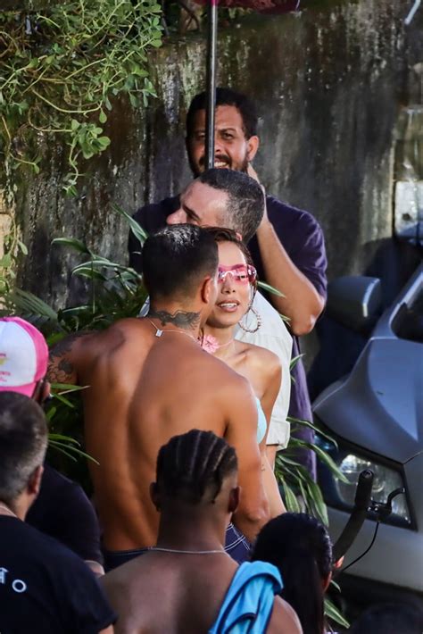 Foto Anitta Gravou Clipe O Modelo Yuri Meirelles O Mesmo Em Que