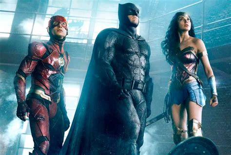 Justice League Neues Szenenbild Vereint Batman Wonder Woman The