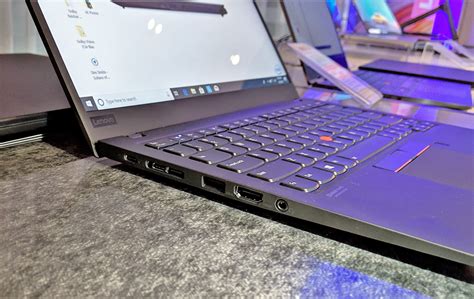 Lenovo S Thinkpad X Carbon X Yoga Slim Down With Th Gen Core Chips