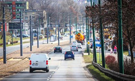 Trwa remont ul 1 Maja Sosnowiec łączy